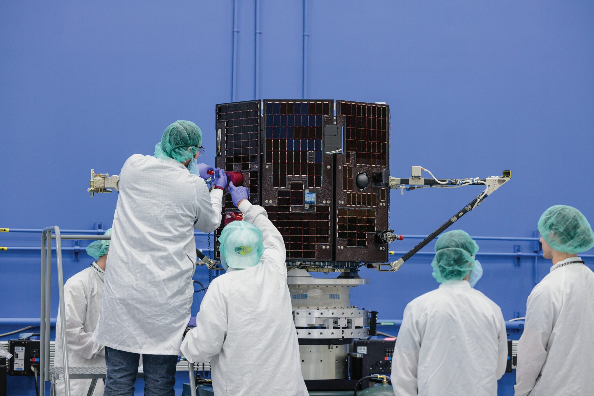 Uncrewed space vehicles - Uncrewed Systems